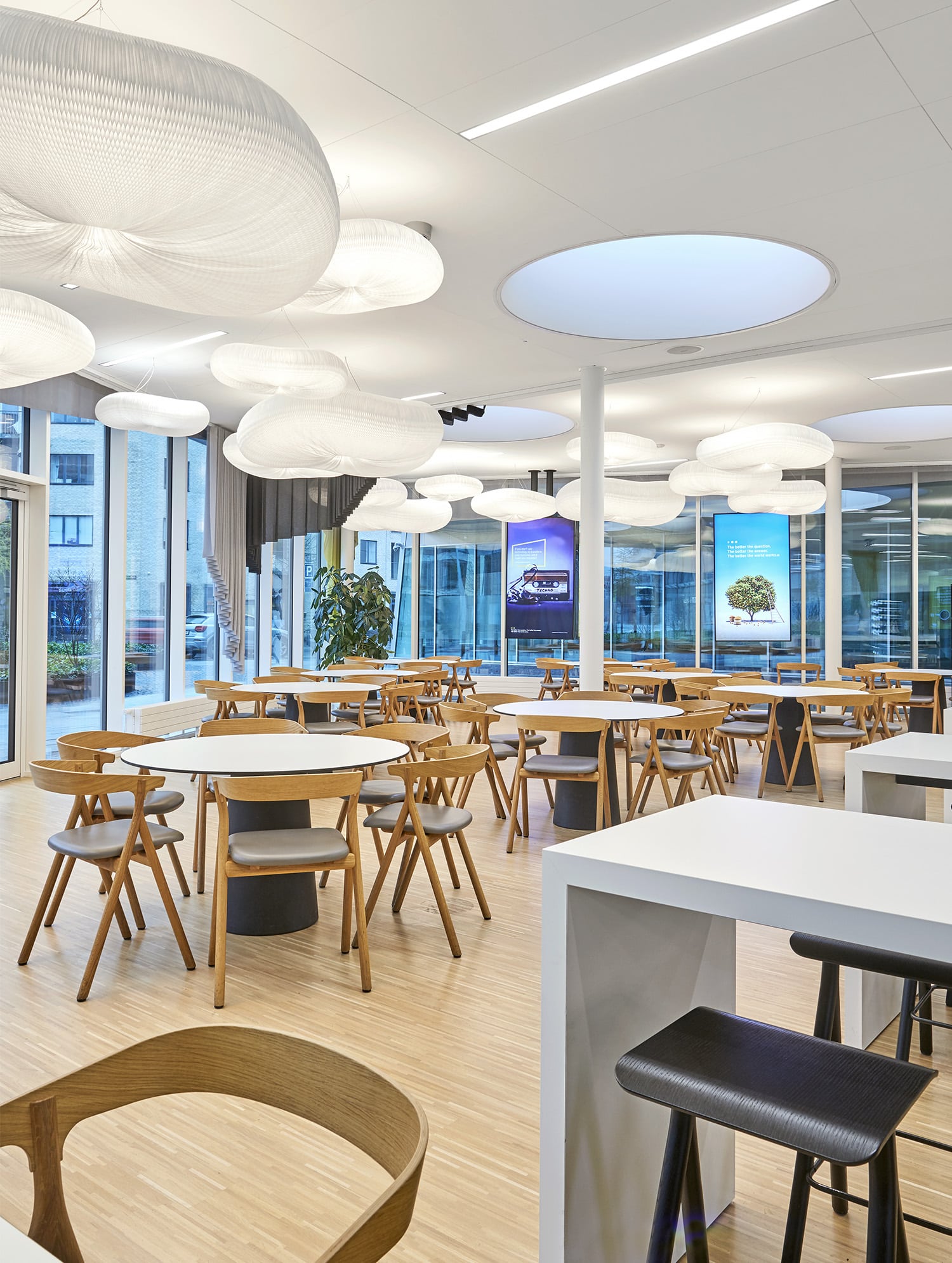 EY – Input interior